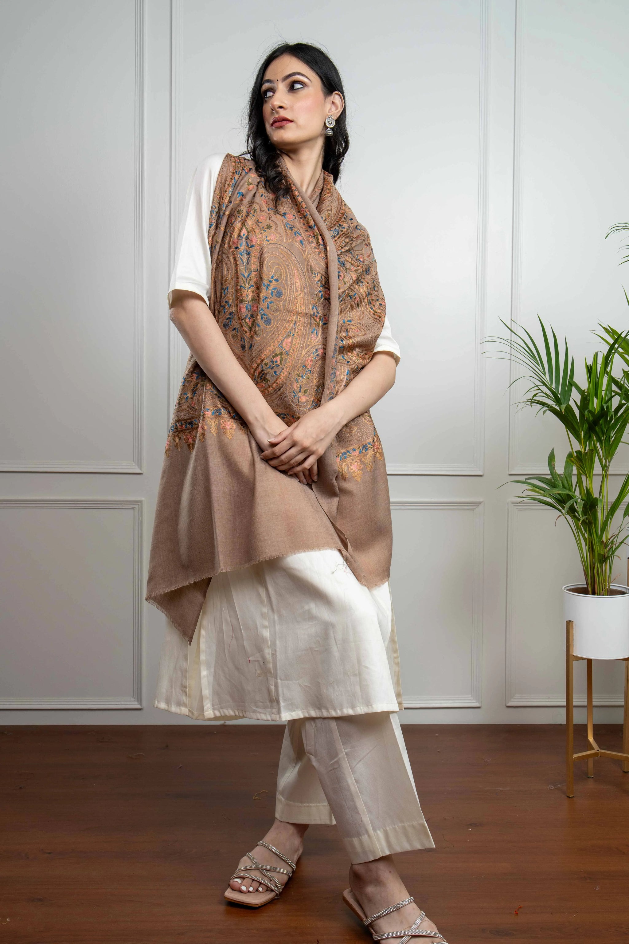 Tooshi Allover Ambi Jaal Nalki embroidery Fine Wool Blend Stole